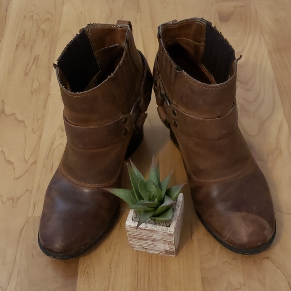 b.o.c. | Shoes | Boc Born Concept Leather Ankle Boots | Poshmark